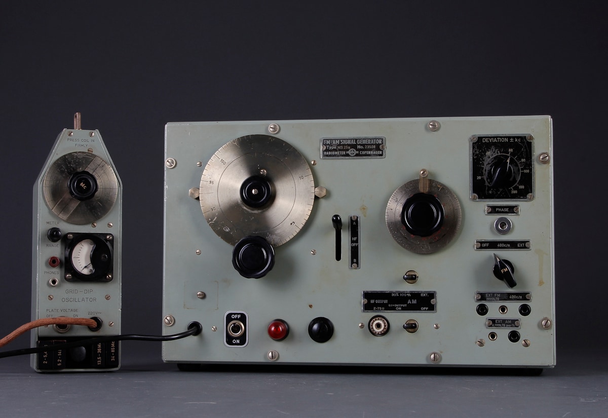 Radiometer. Målesender og Gitterdykmeter (2) | Lauritz.com