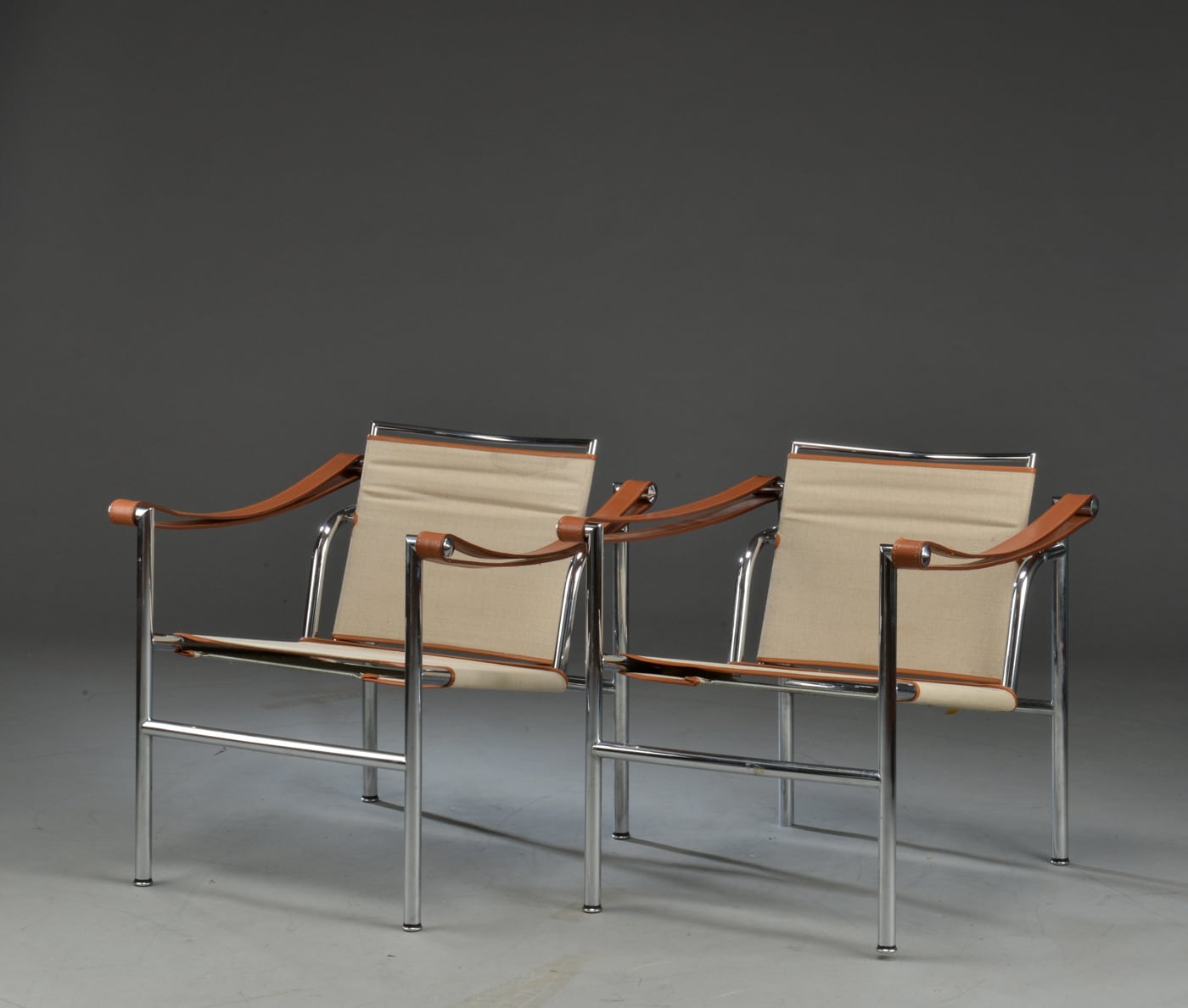 Le Corbusier. To stole, model LC 1. (2) | Lauritz.com