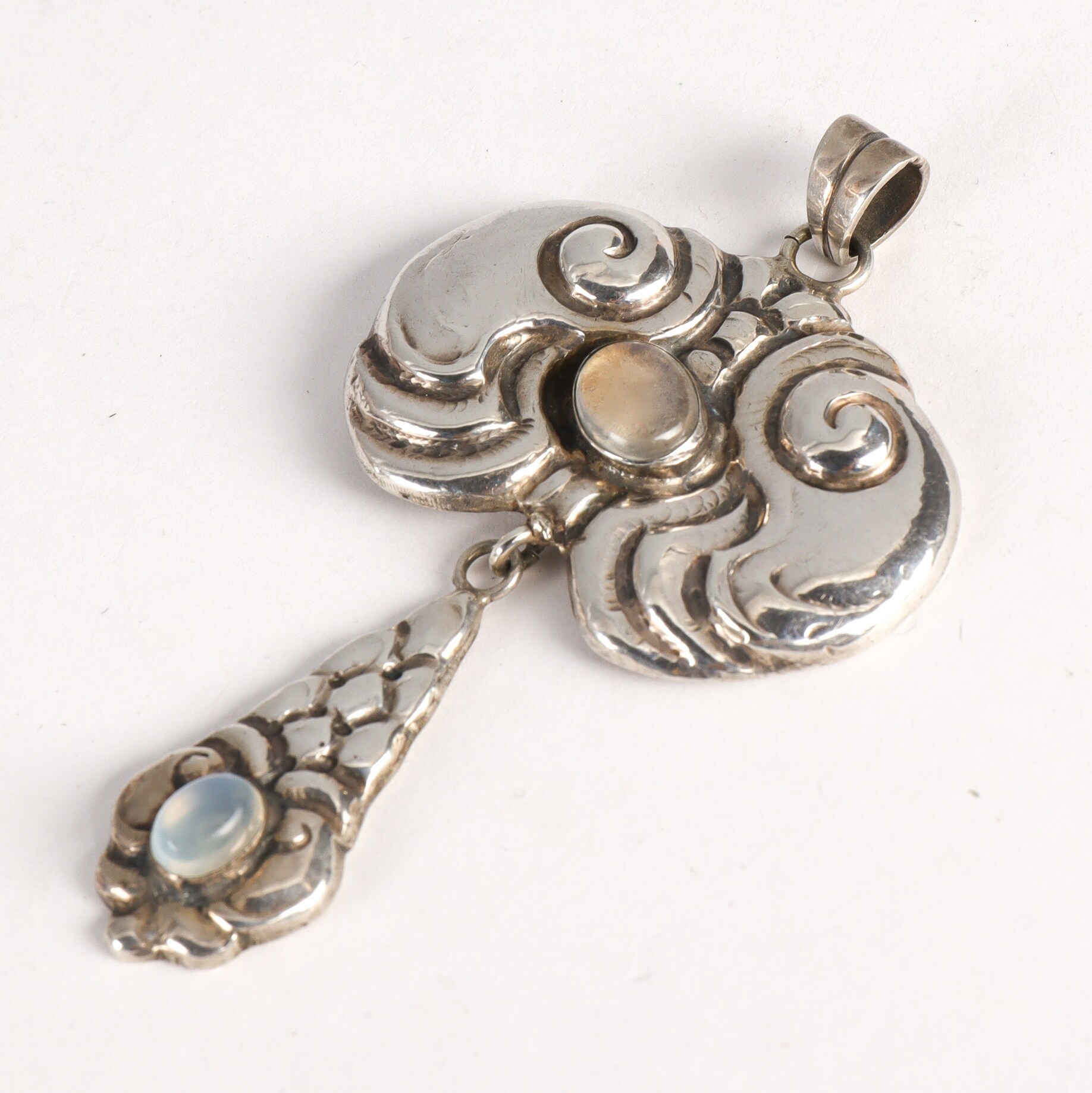 sk-nvirke-broche-af-s-lv-med-m-nesten-lauritz