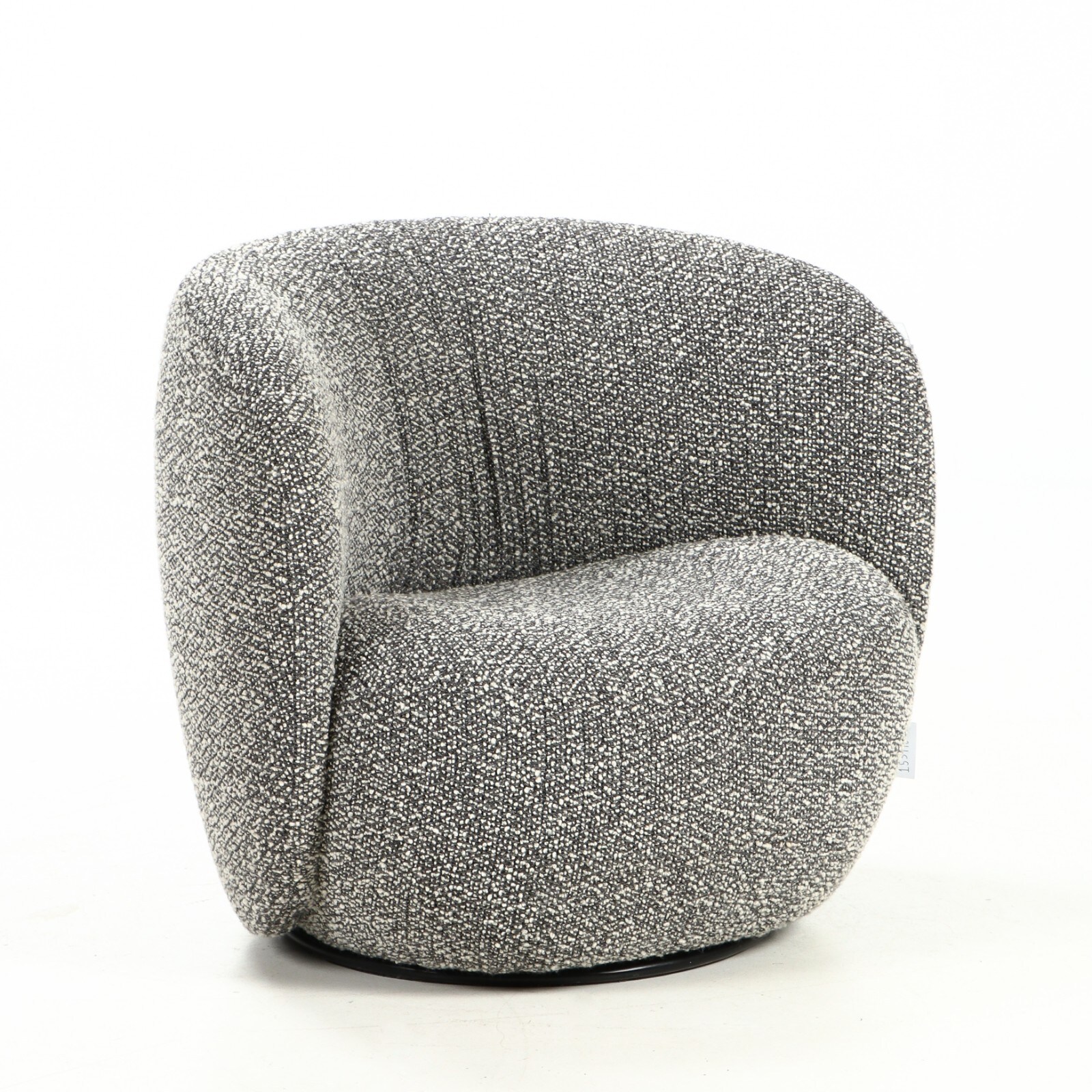 Note Design studio for Wendelbo: lounge chair model 'Ovata swivel ...