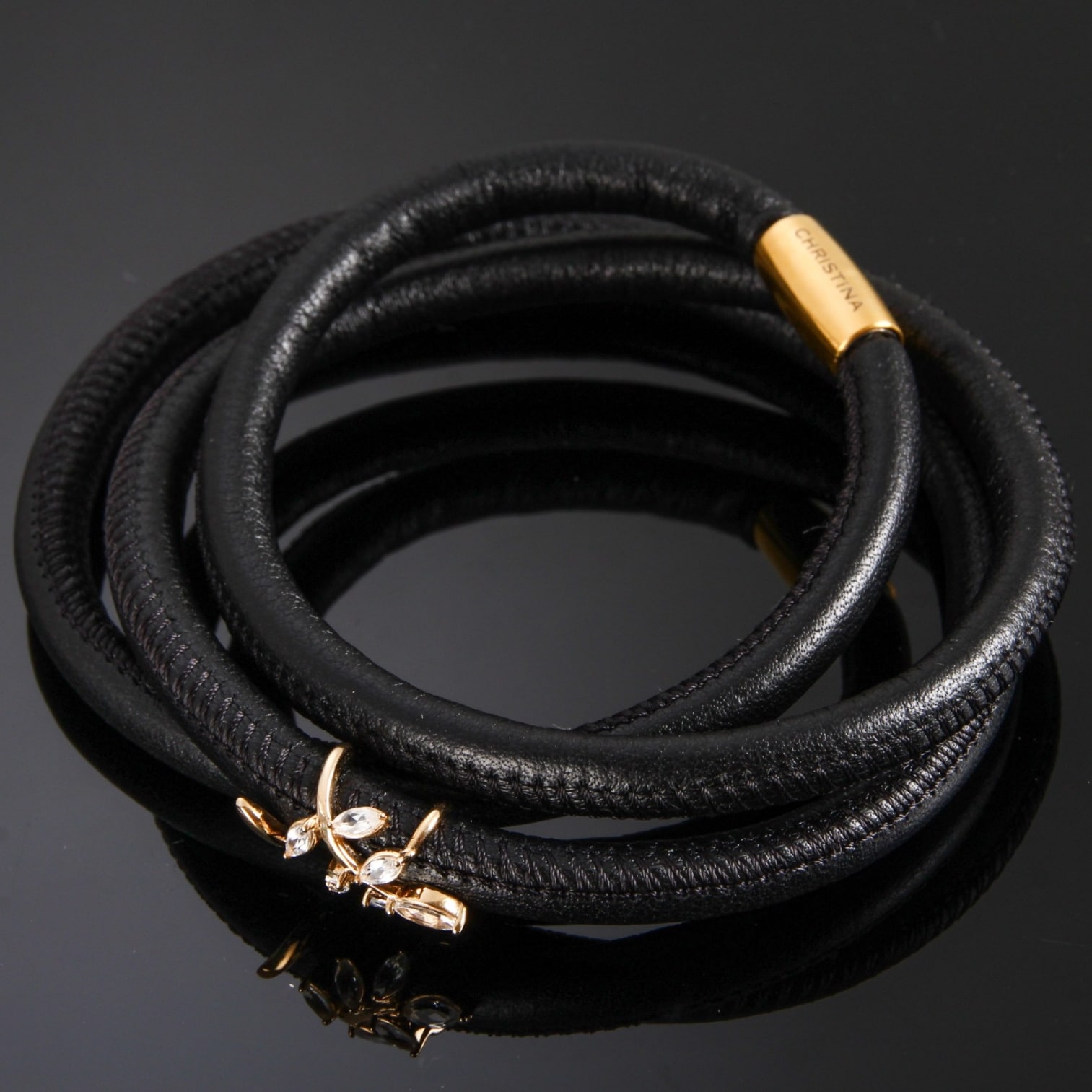 Christina Design London. 'Leaf Twist' charm af 14 kt. guld og ...