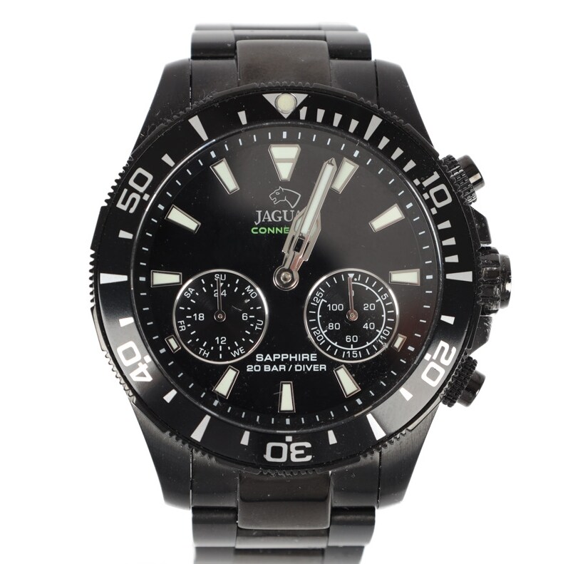 Jaguar. 'Connected J929', herrearmbåndsur med sort urkasse og sort ...