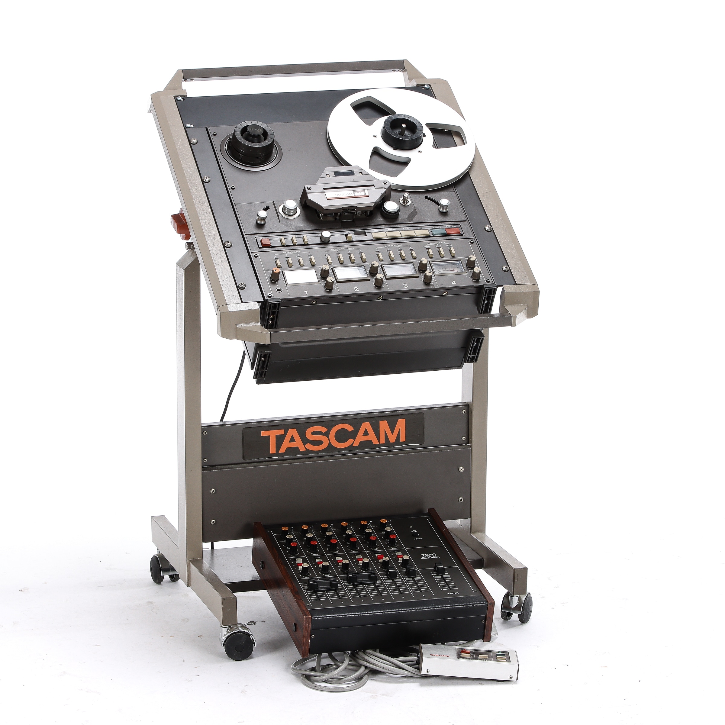 Tascam 34B - Reel to reel tape recorder, 4-track. (3) | Lauritz.com