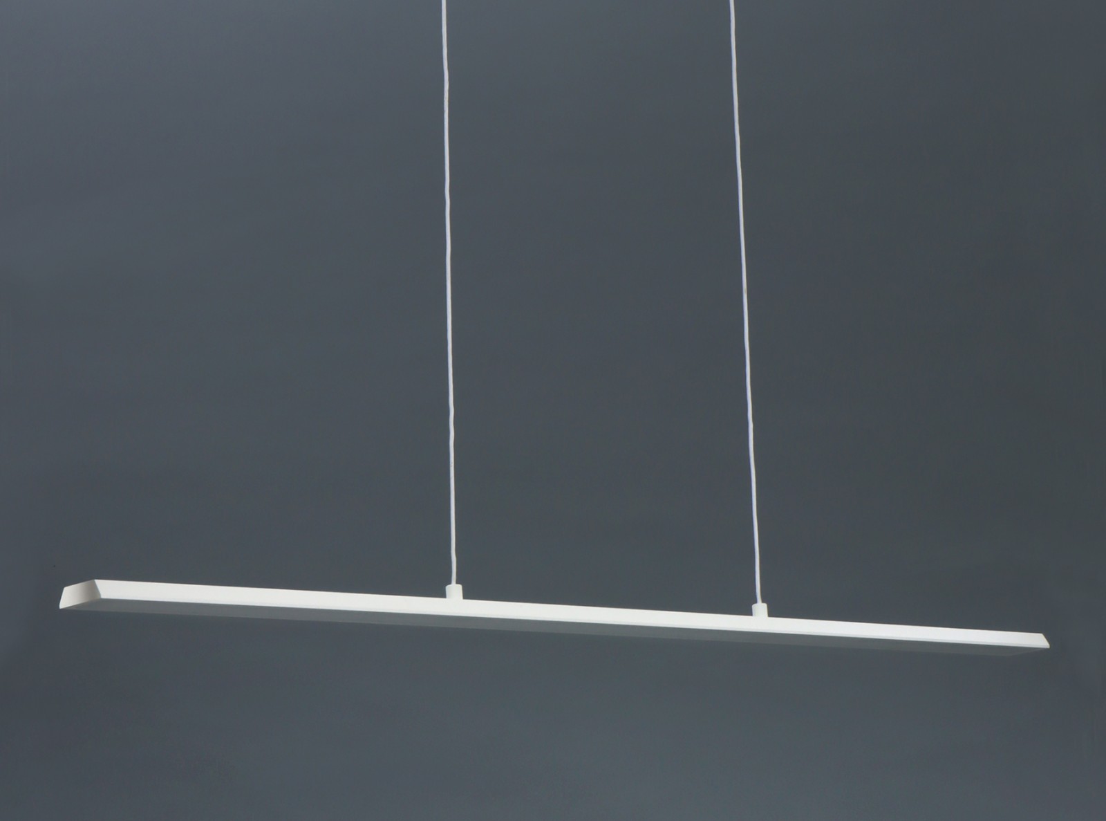 Light Point. Slim S 1200 LED lampe | Barnebys