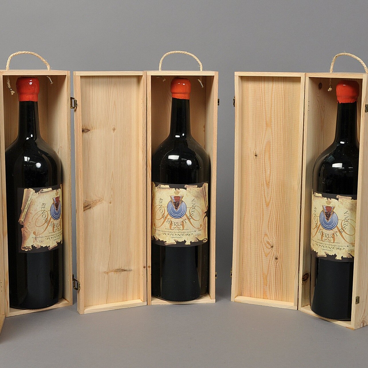 3x 5L. Renoar Merlot Riserva Totonero årg. 2000 (3) | Lauritz.com