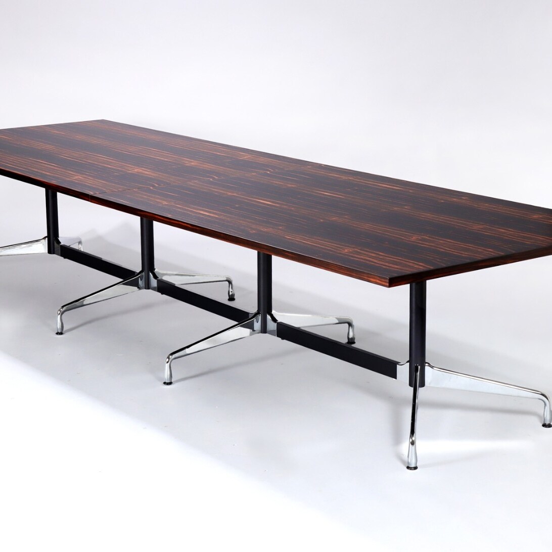 Charles & Ray Eames. Conference table, Segmented table. L. 375 cm ...
