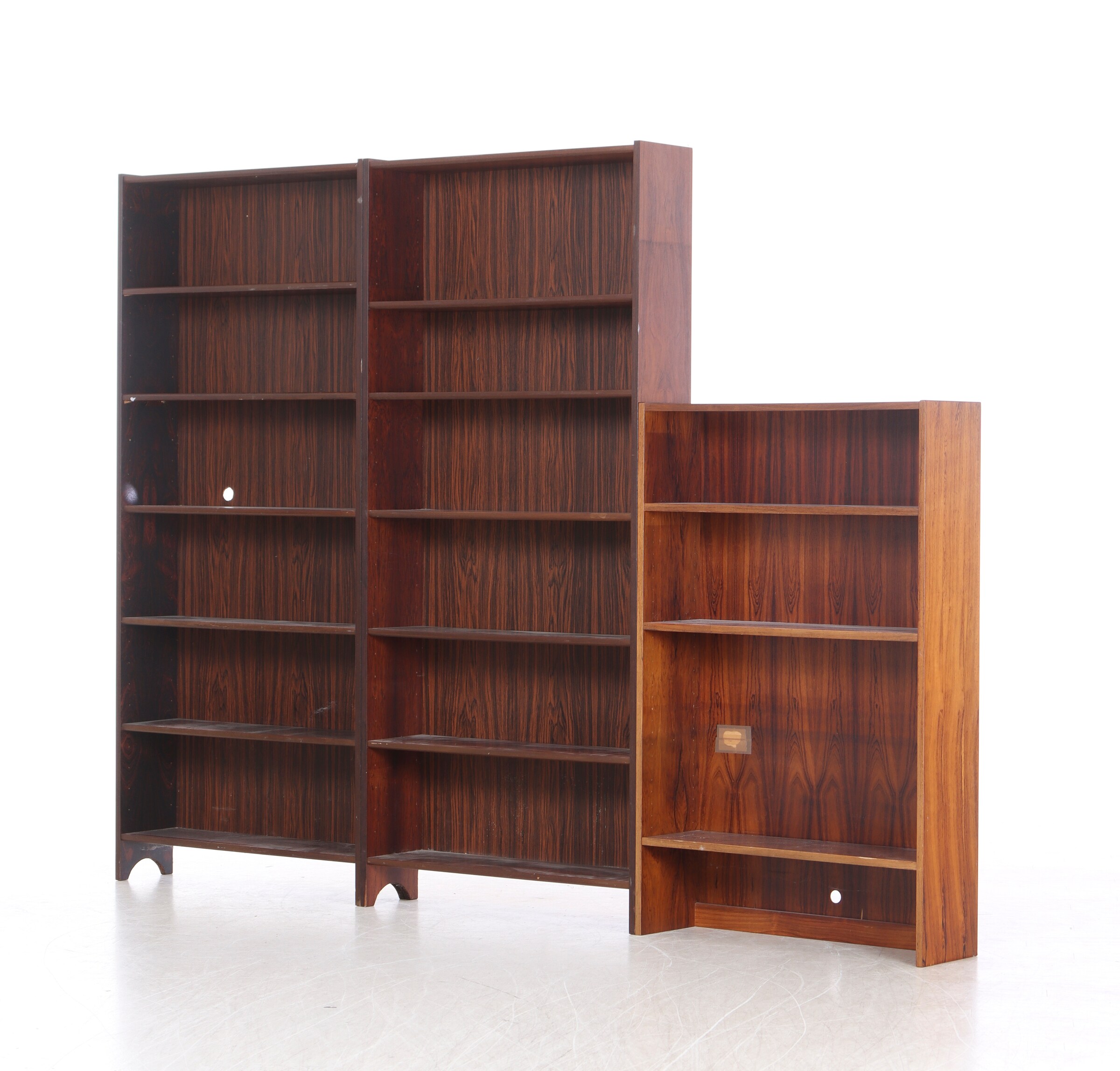 Tre reoler af palisander, 1950-60'erne (3) | Lauritz.com