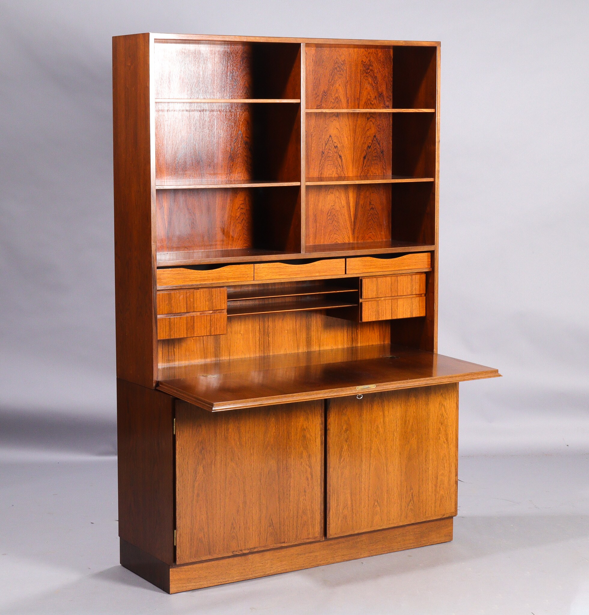 Omann Jun. Bookcase, rosewood, model 9, 1960s | Lauritz.com