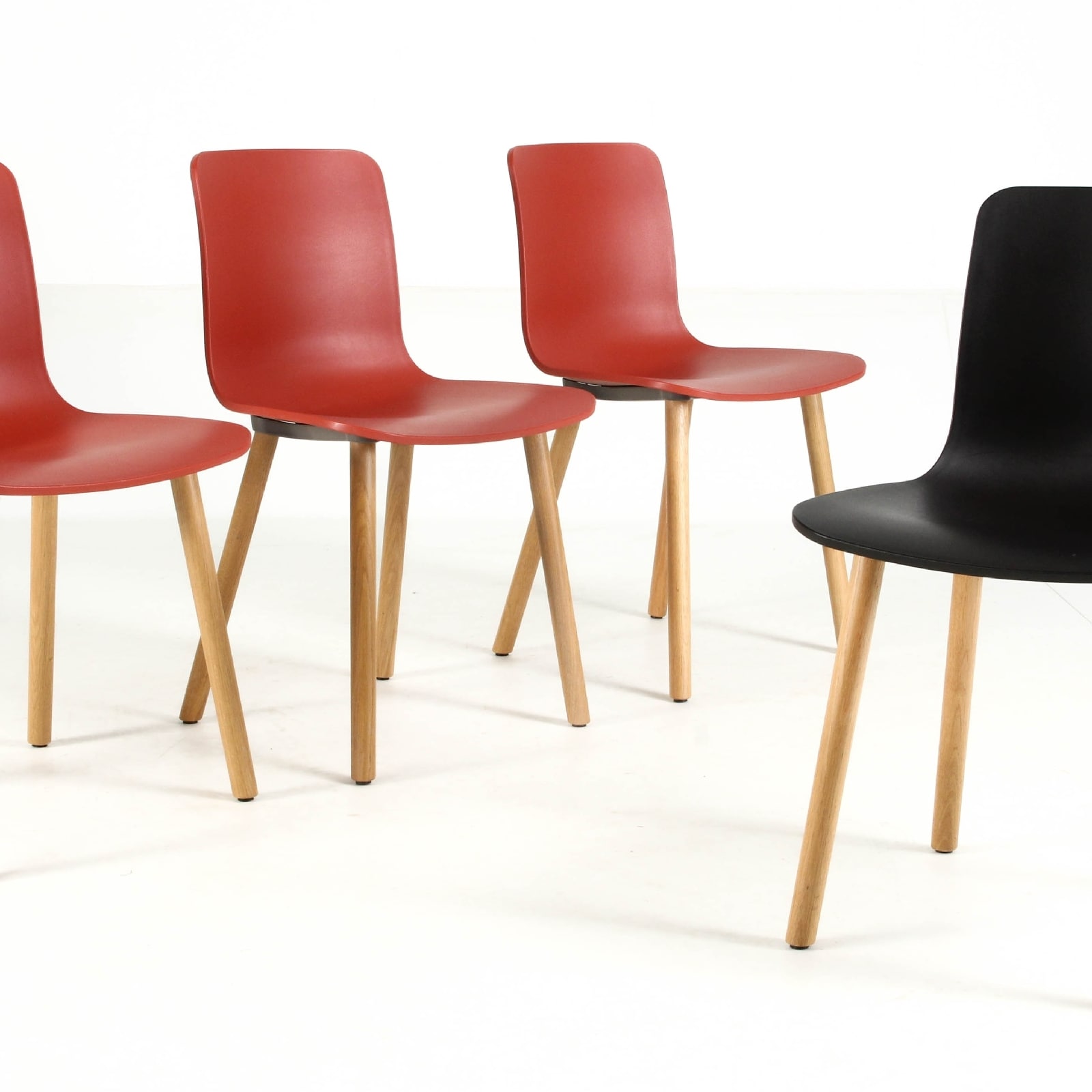 Jasper Morrison. Three chairs model Hal Wood, oak and plastic (3 ...