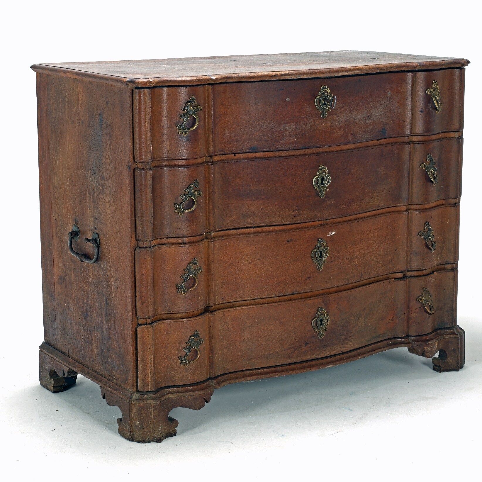 Barok dragkiste af egetræ - 1700-tallet | Lauritz.com