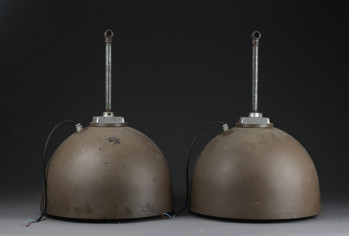Et par Københavner lamper monteret med ny indmad, ophæng og elpærer. (2 ...