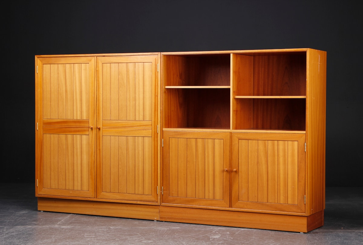 Rud Thygesen & Johnny Sørensen. Reol-/Skabsmoduler, mahogni (2) Denne ...