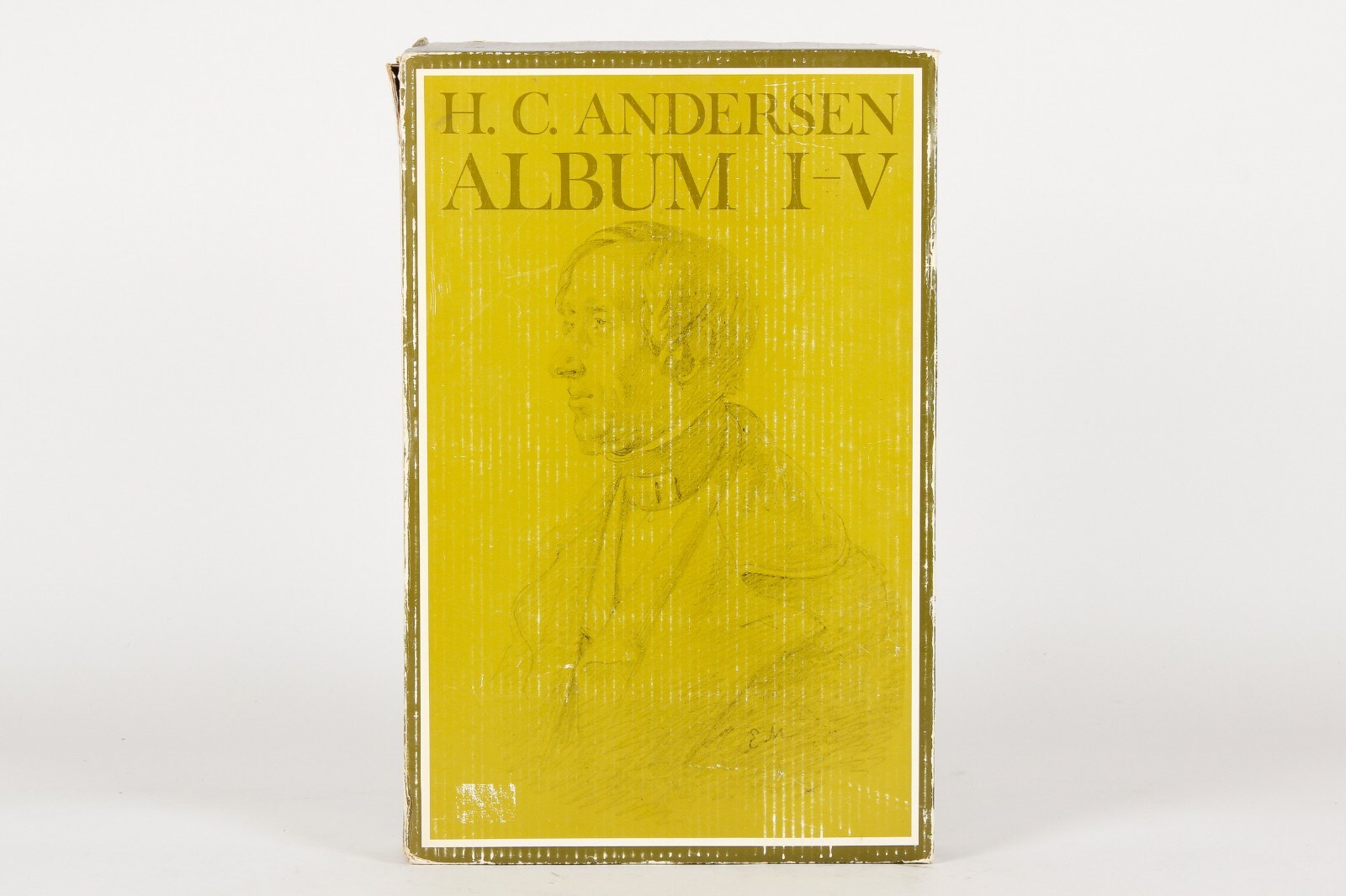 Udgivet af Kåre Olsen, Helga Vang Lauridsen og Kirsten Weber. H.C ...