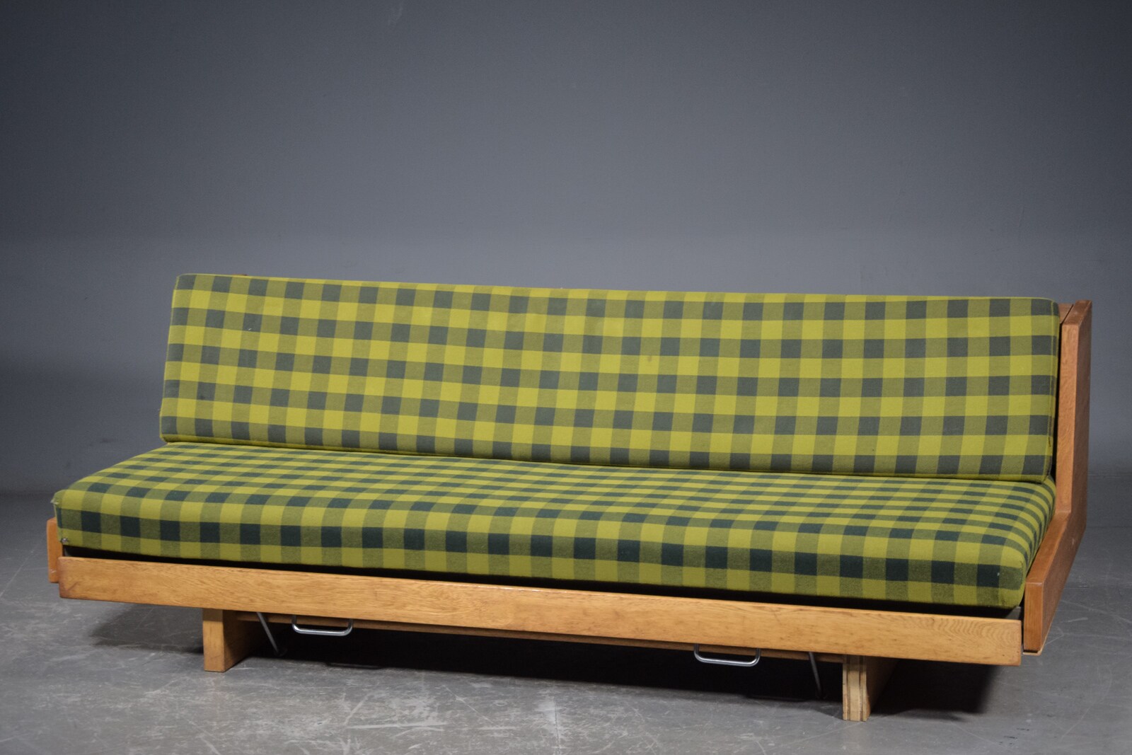 Hans J. Wegner. Sovesofa / daybed, stel af egetræ | Lauritz.com