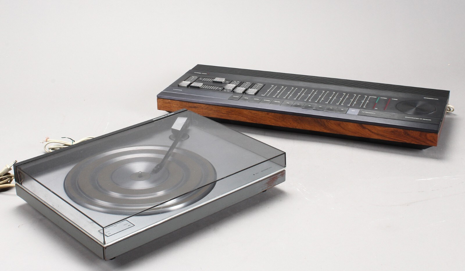 Bang & Olufsen. Beomaster 3400 samt beogram 3400 (2) | Barnebys