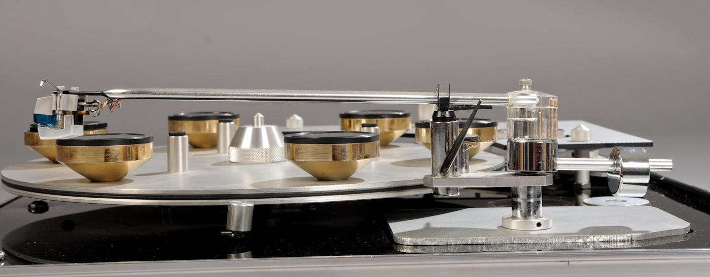 J. A. Michell. Hydraulic Transcriptor Reference turntable | Lauritz.com