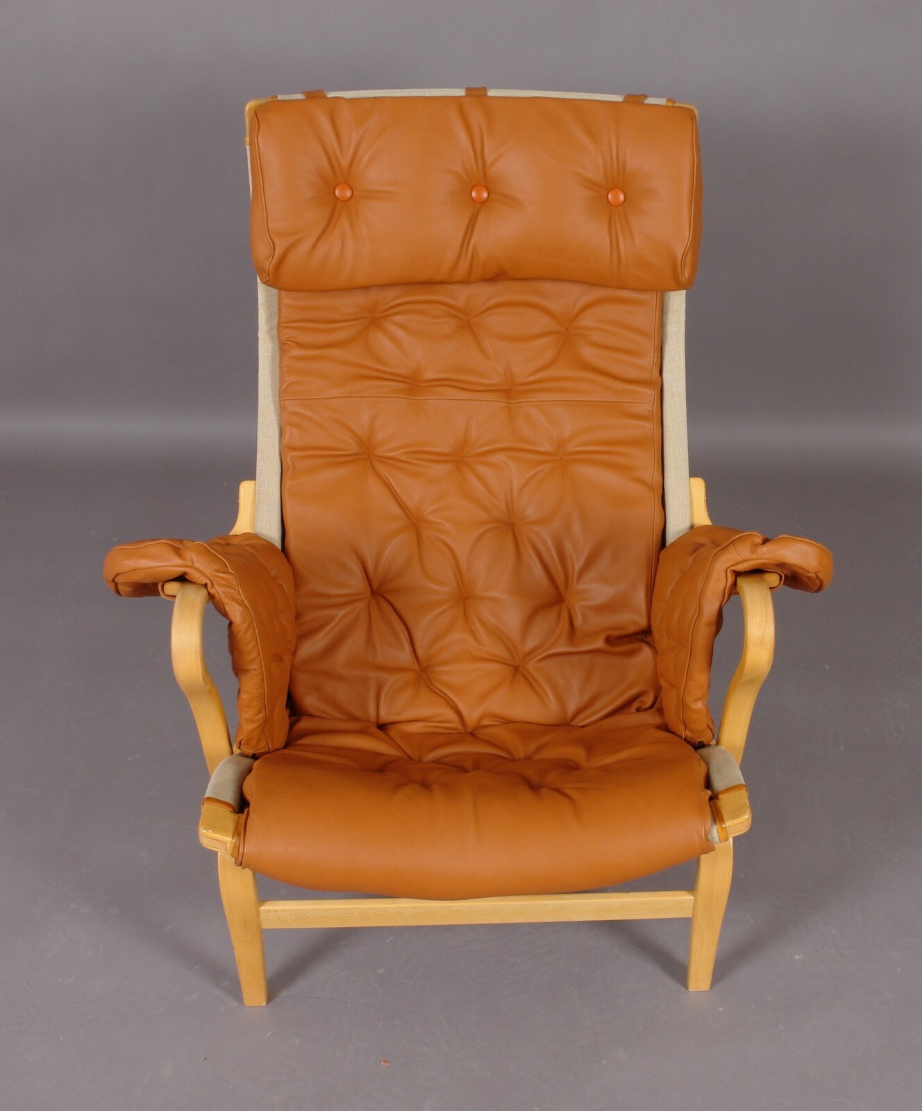 Bruno Mathsson, Pernilla - stol af bøg med cognacfarvet læder ...