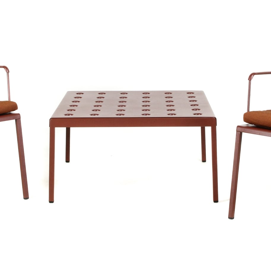 Ronan og Erwan Bouroullec for HAY. Udendørs havemøblement, Iron Red ...