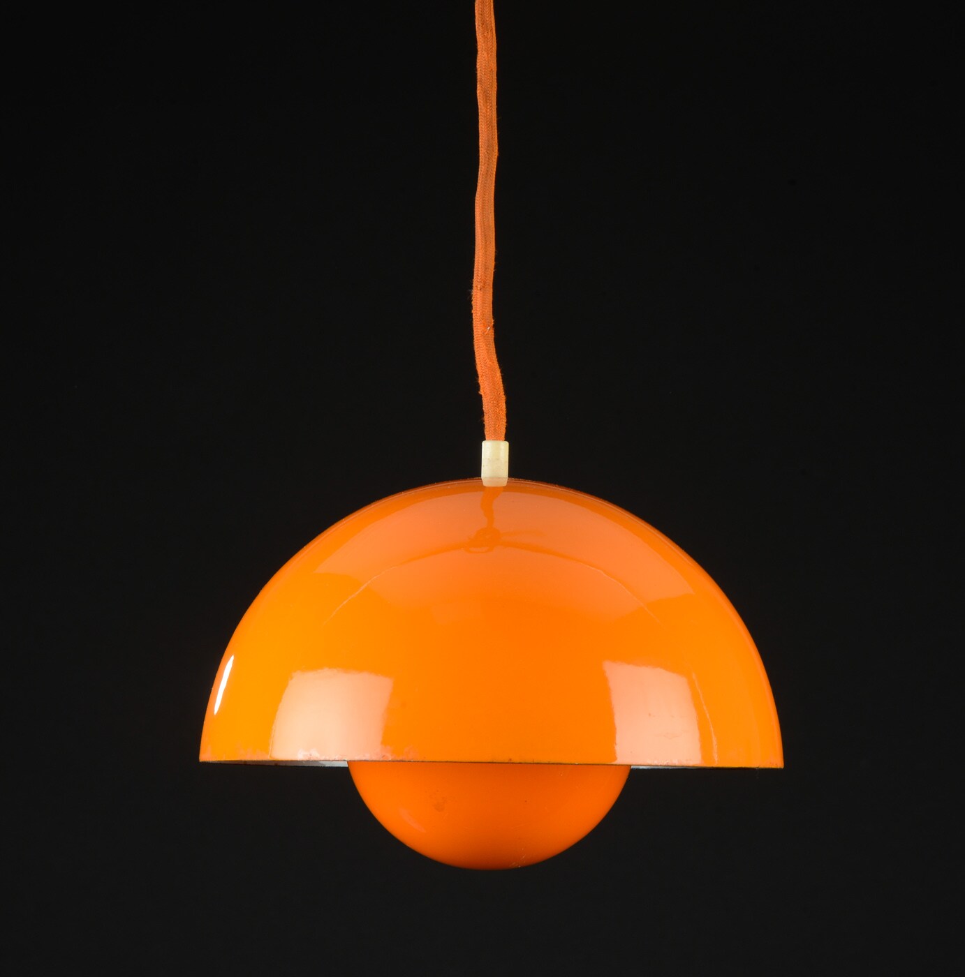 Verner Panton, Flower pot, orangeemaljeret | Lauritz.com