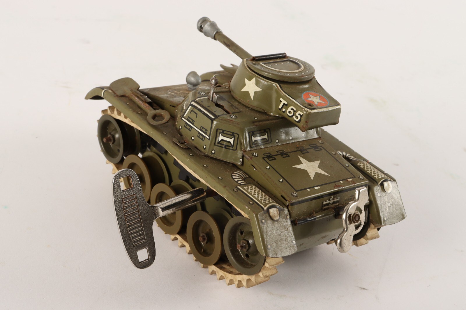 Gama T65 Tank af bemalet blik | Lauritz.com