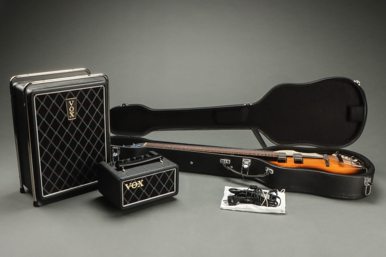 Höfner HCT 500/1-CV Elbas og Vox forstærker (2) | Lauritz.com