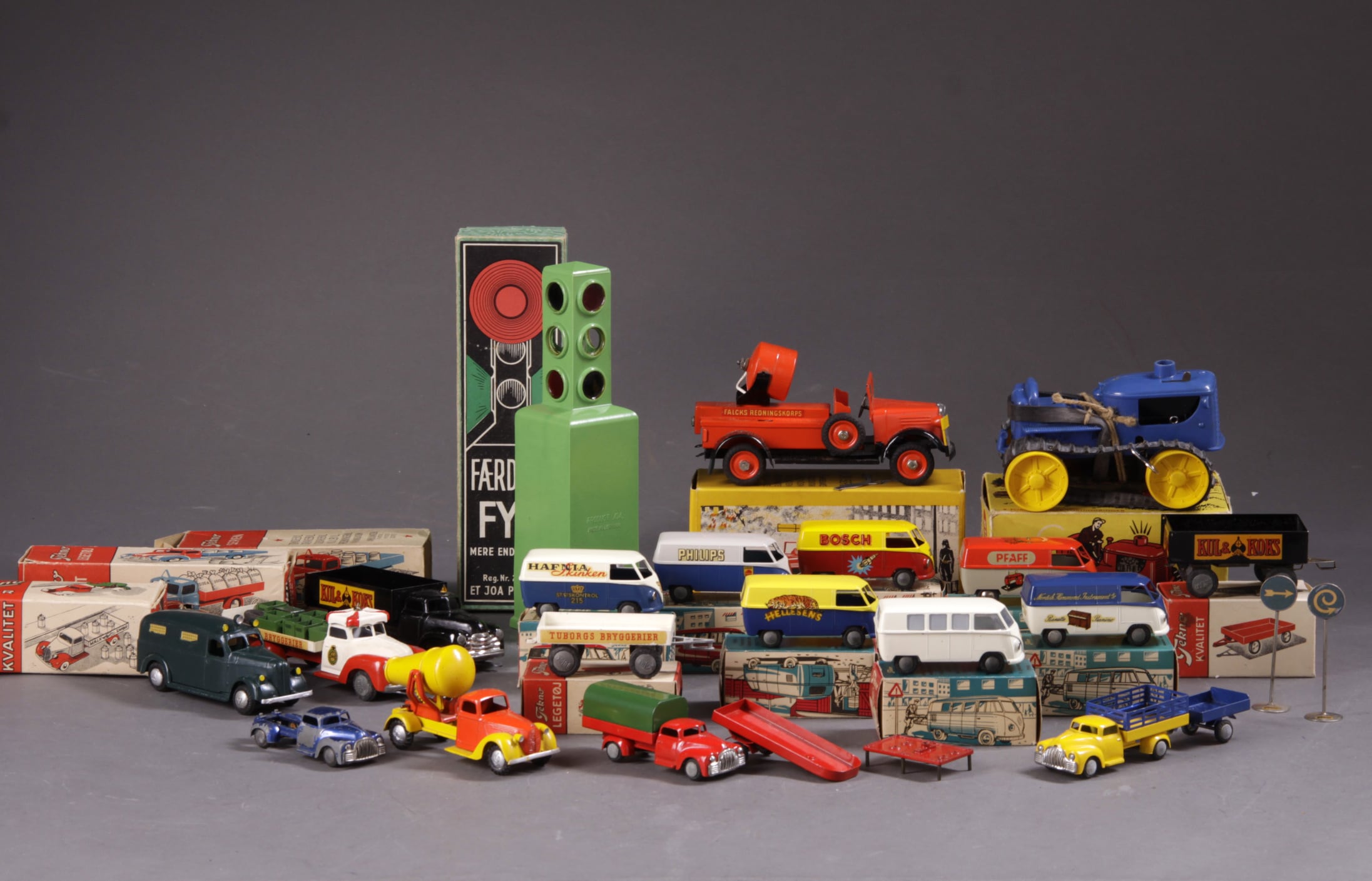 Tekno biler mm. (17+2) | Lauritz.com
