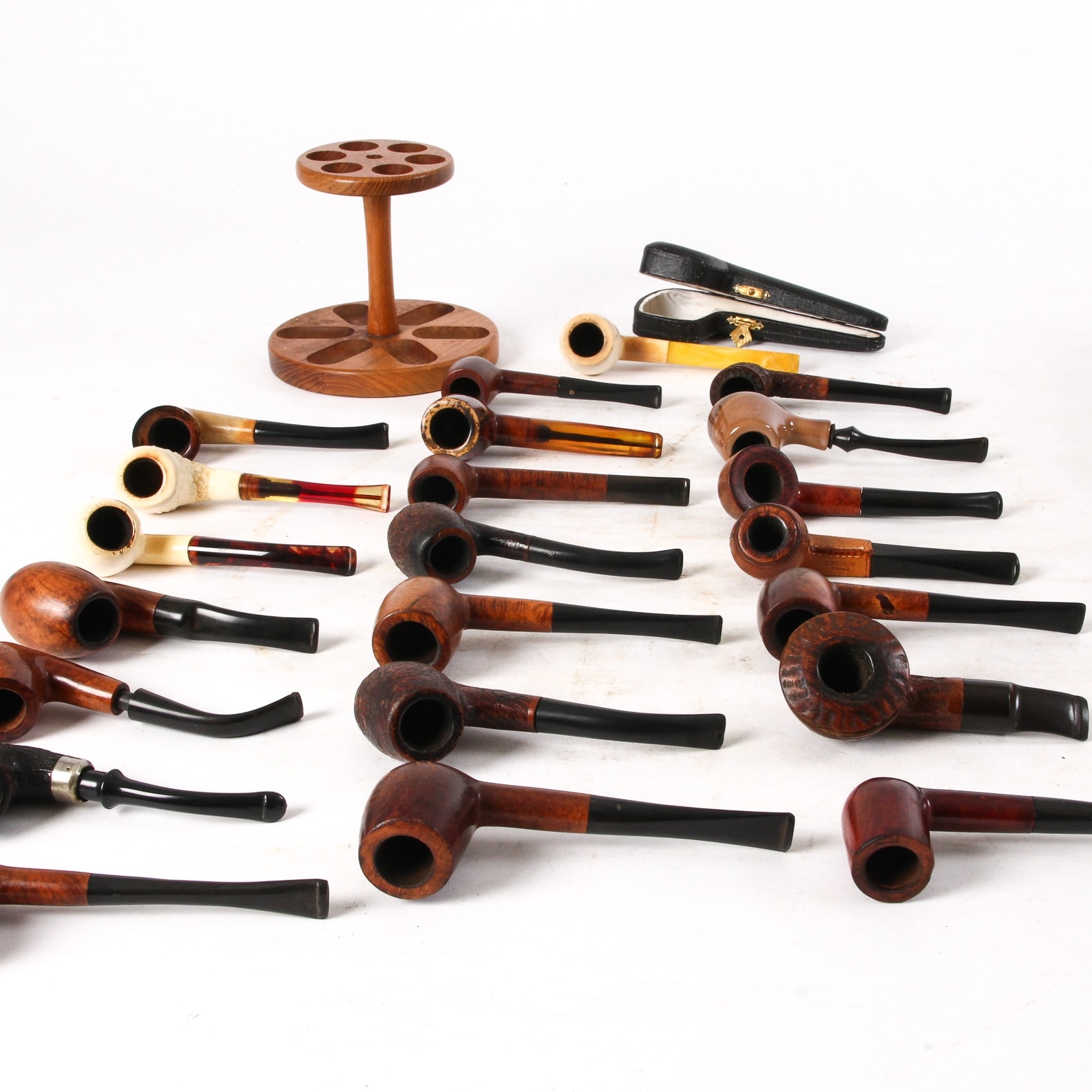Collection of pipes. Navigator, Uncle Paul, Mayfair, Vibel, Longchamp ...